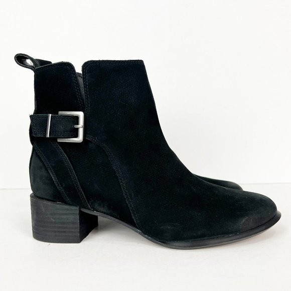 Vionic | Shoes | Vionic Sienna Nubuck Waterproof Leather Heeled Ankle ...